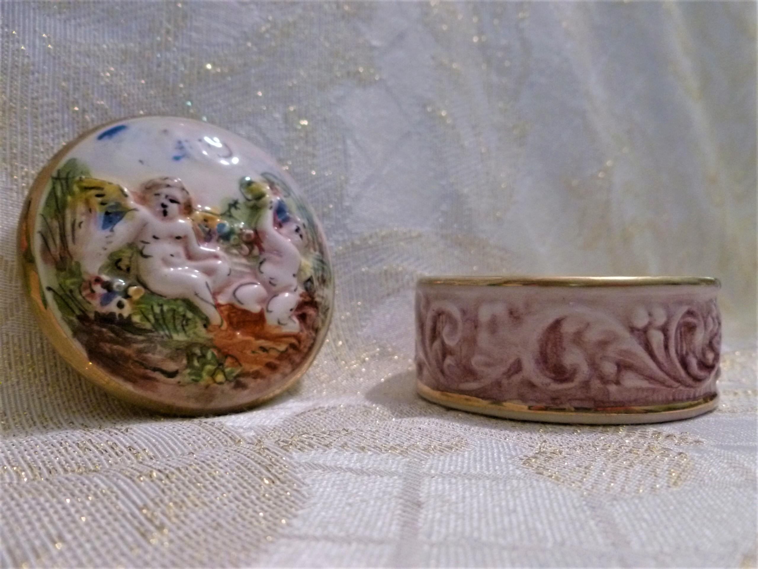 R. Capodimonte Italy Artwork Trinket Box Cherub Design Golden Trim ...