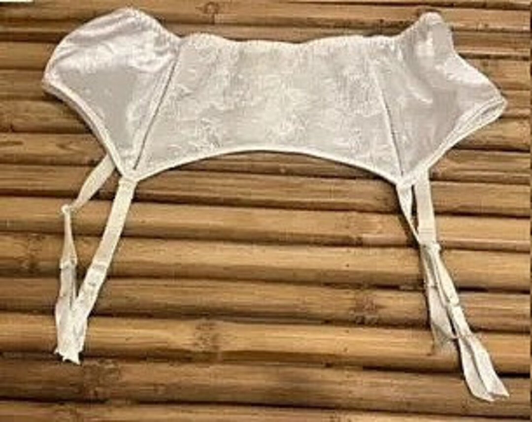 Vintage Liz Caiborne 4 Firm Control Embroidered Lace and Satinle Garter ...