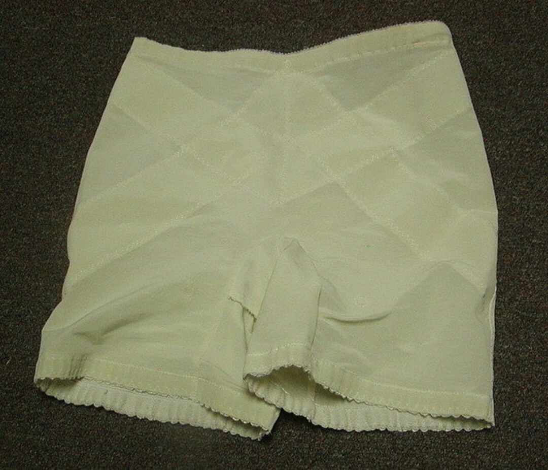 Vintage Rago Firm Control Short Leg Girdle With Garters White 4X 3738 ...