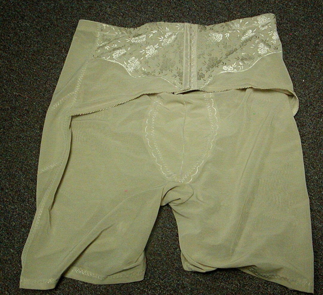 Vintage New Crown-ette Firm Control Waist Cinching Embroidered Lace ...