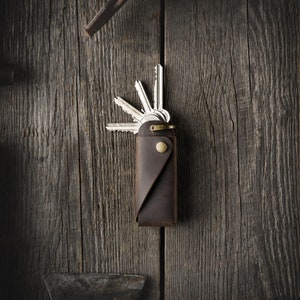 Minimalist Key Holder / Organiser, Brown Veg-tanned Crazy Horse Style ...