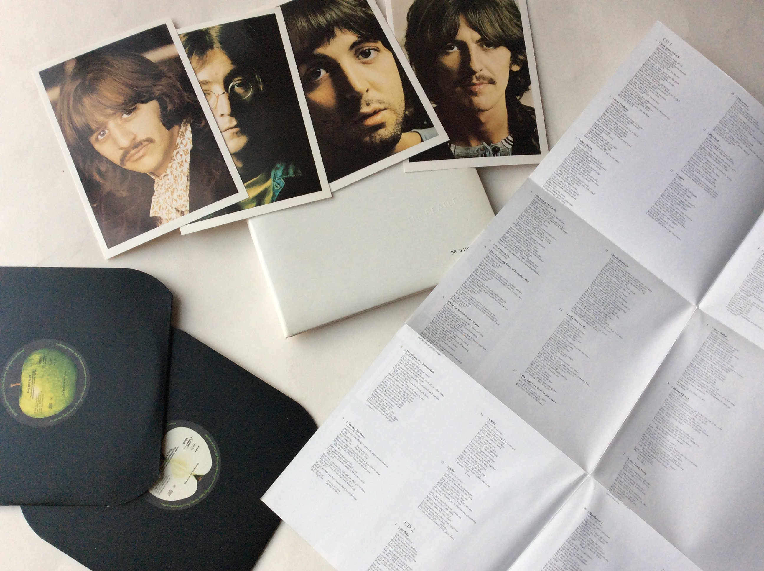 The Beatles - White Album 30th Anniversary Limited Edition CD - Apple ...