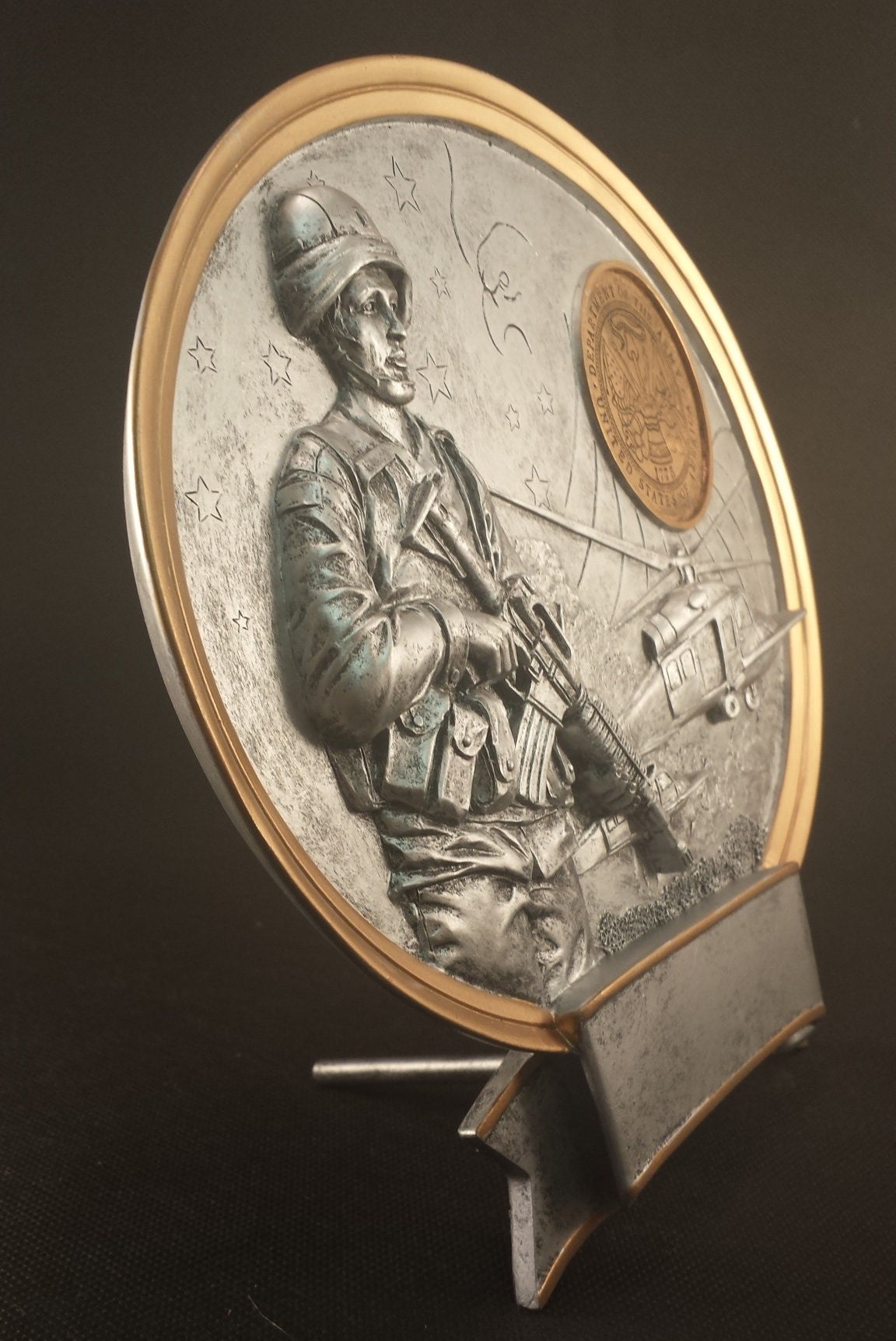 Female Army Oval Free Standing Statue - FREE ENGRAVING - Retirement ...