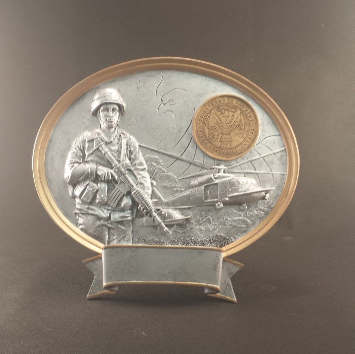 Female Army Oval Free Standing Statue - FREE ENGRAVING - Retirement ...