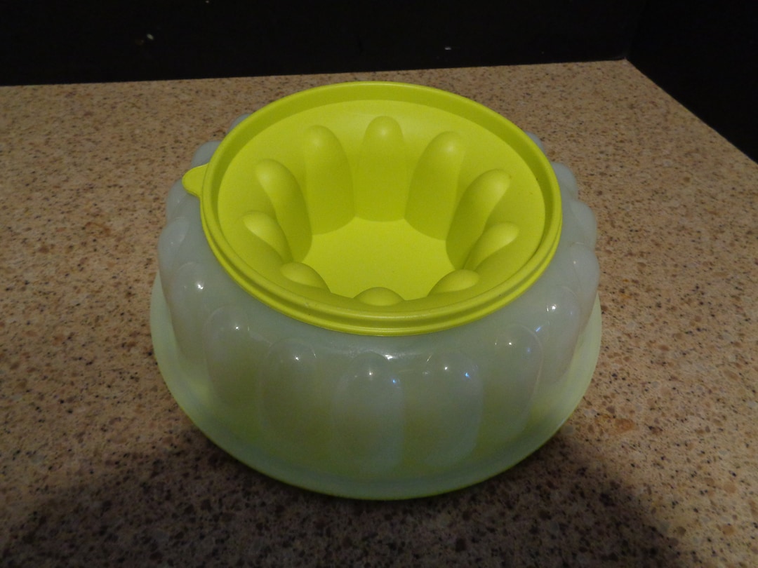 Vintage Tupperware Jello Mold Yellow Green 3 Piece Set Ice Ring VTG ...