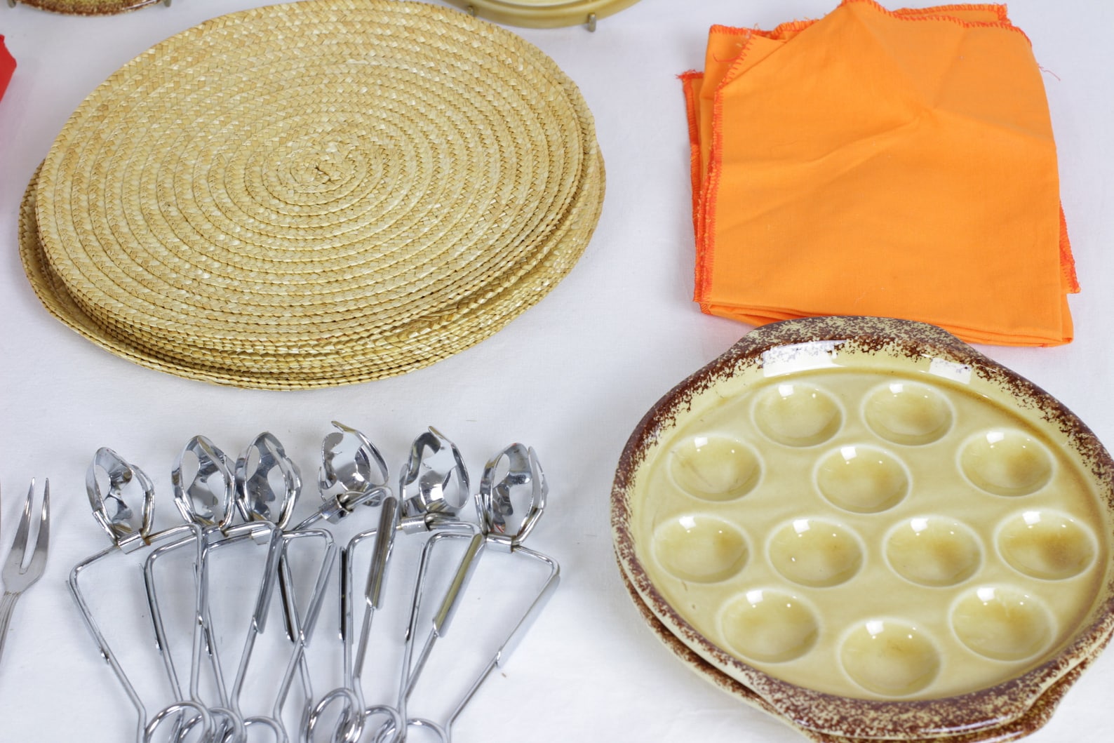 Snail Plates // Escargot Set // Escargot Holders and Forks - Etsy