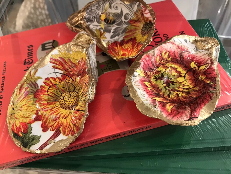 Painted Oyster Shell, Decoupage Oyster Shell, Oyster Ring Dish, Oyster ...