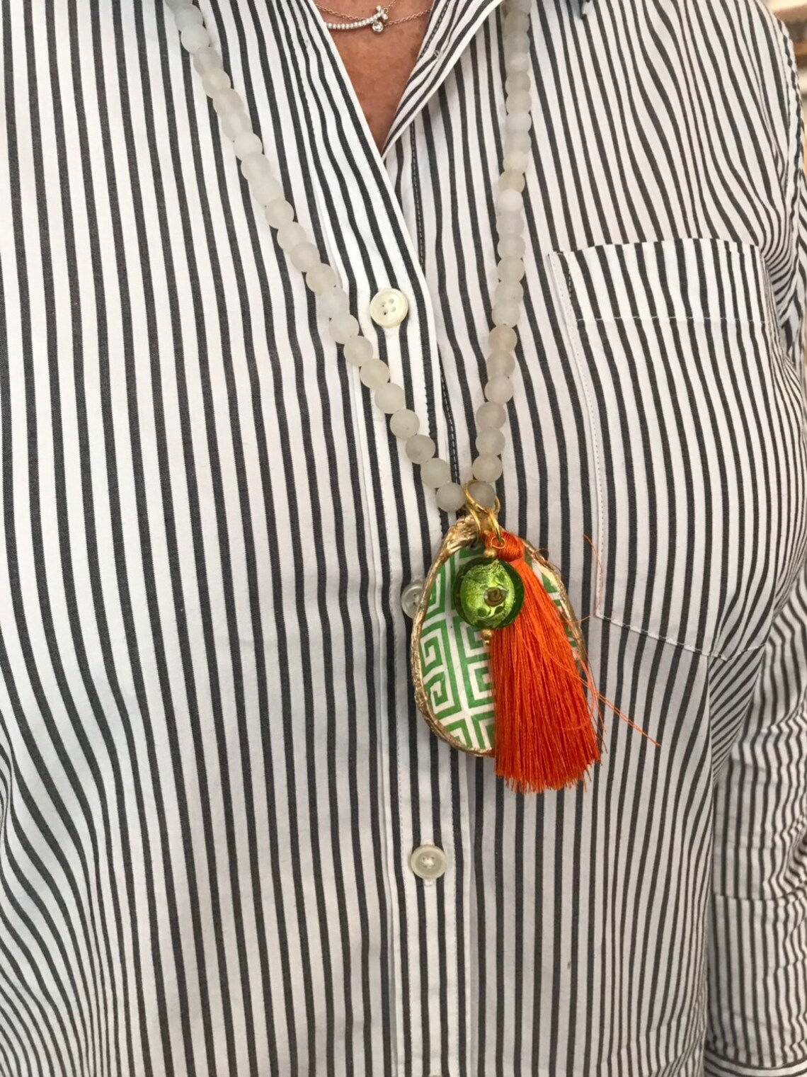 Painted Oyster shell necklace w agate. Stunning oyster shell | Etsy