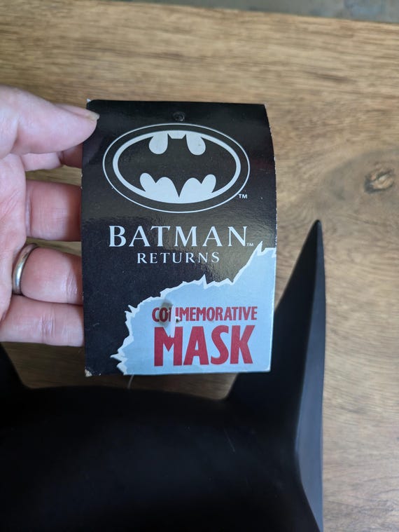 Vintage 1992 Child's Full Cowl Batman Returns Mask Co… - Gem