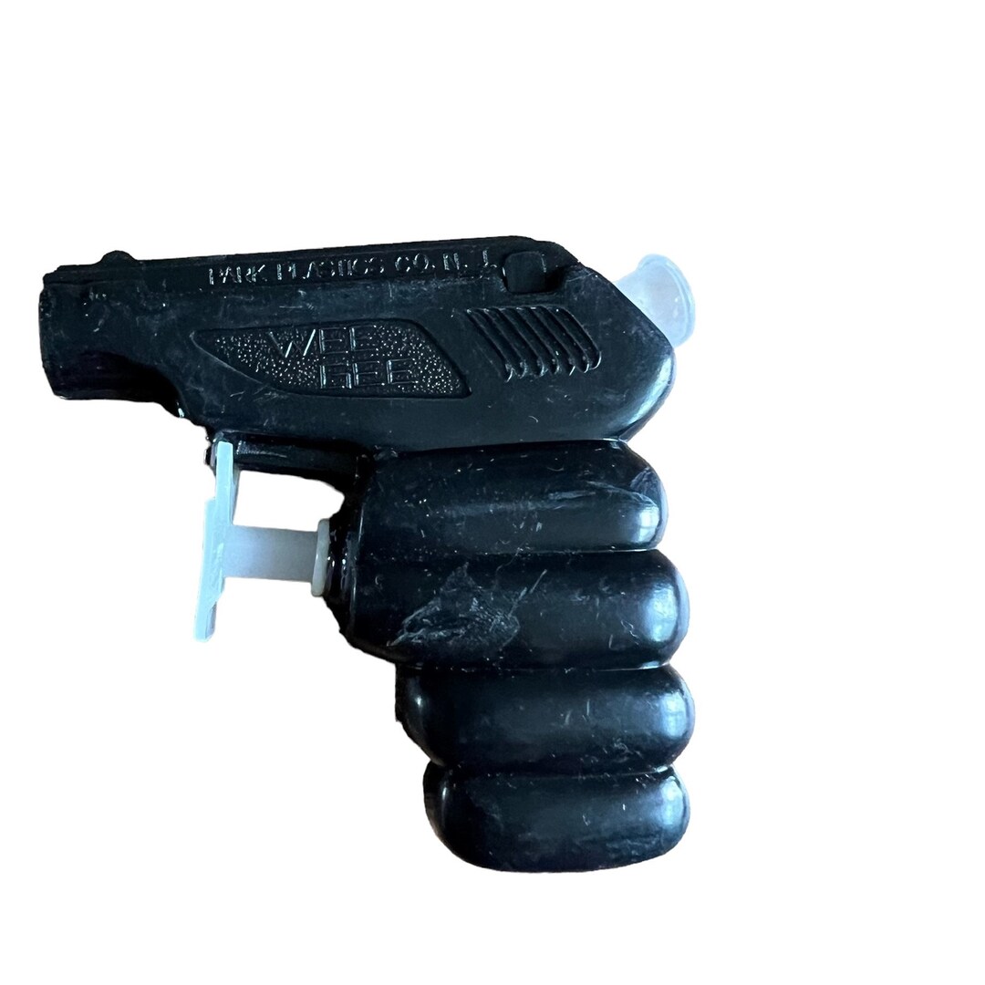 VTG NOS 1960s Black Wee Gee Water Gun Toy Park Plastics Company ...