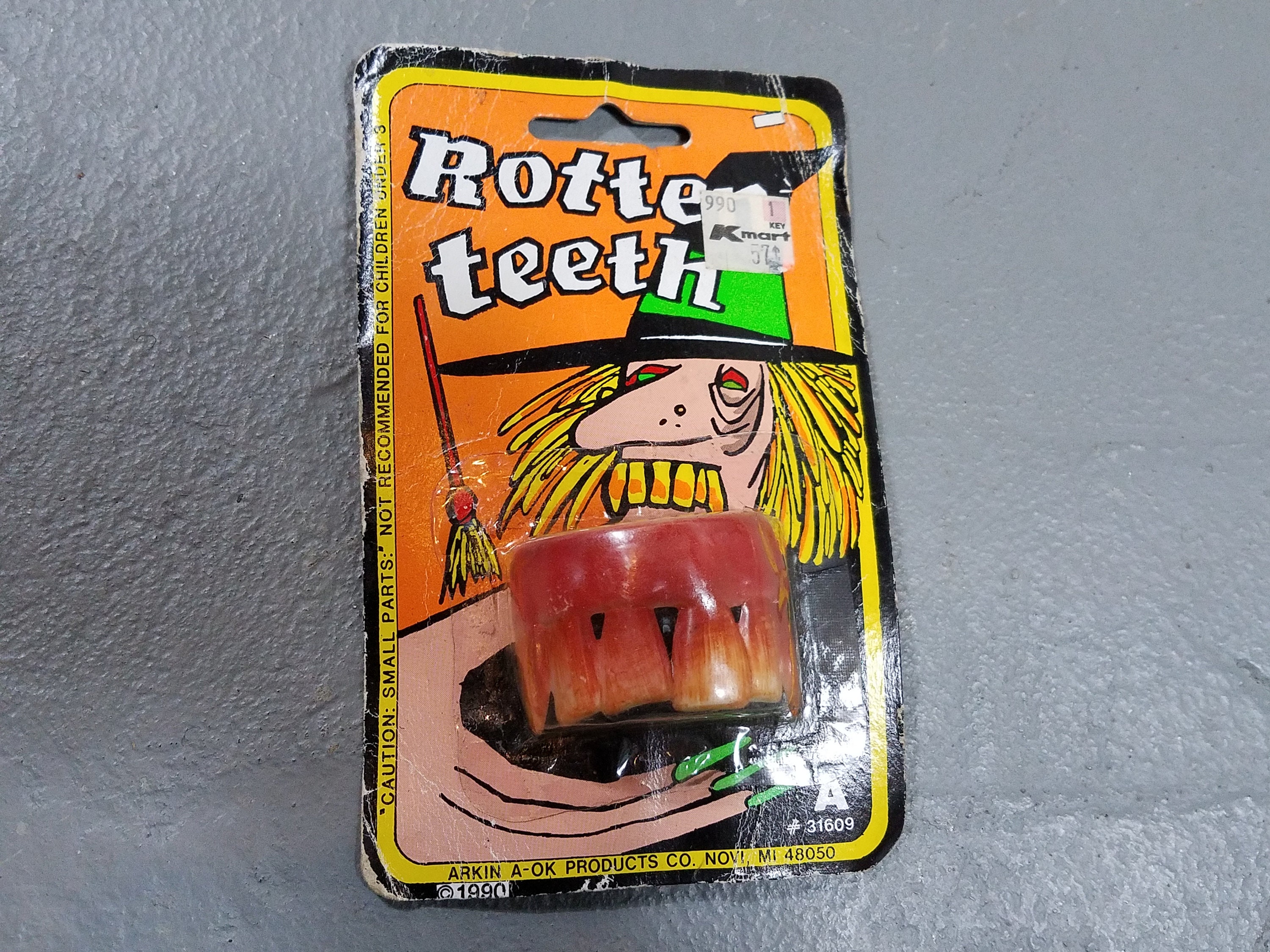 Rotten Halloween Teeth