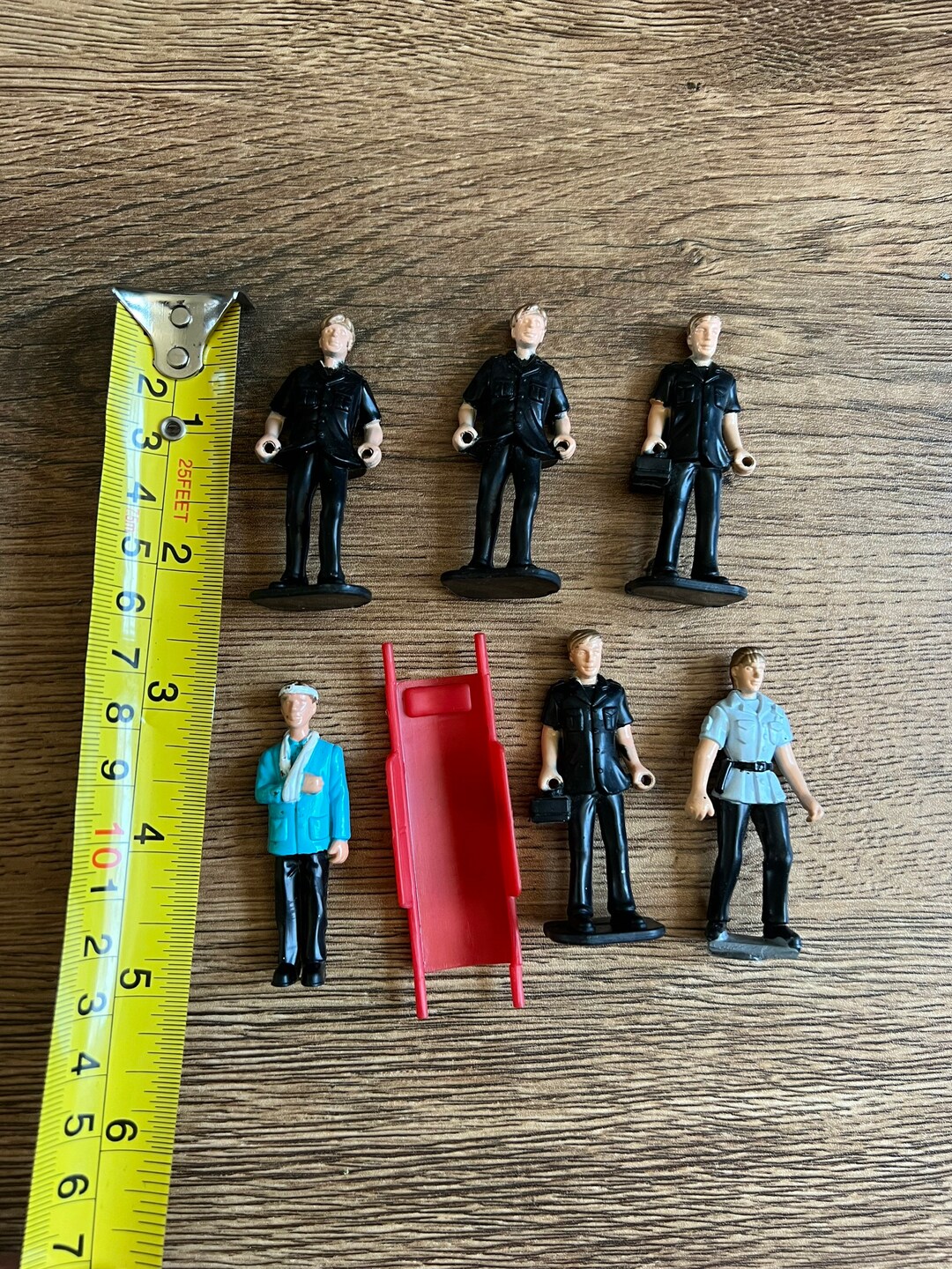 VTG HO Scale Figures Paramedic Emt First Aid Stretcher Diorama Scale ...