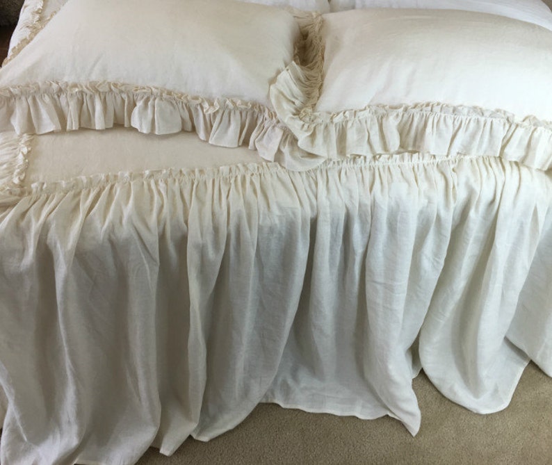 Bedspread With Ruffle Drop and Mini. Ruffles on Top, Vintage Style ...