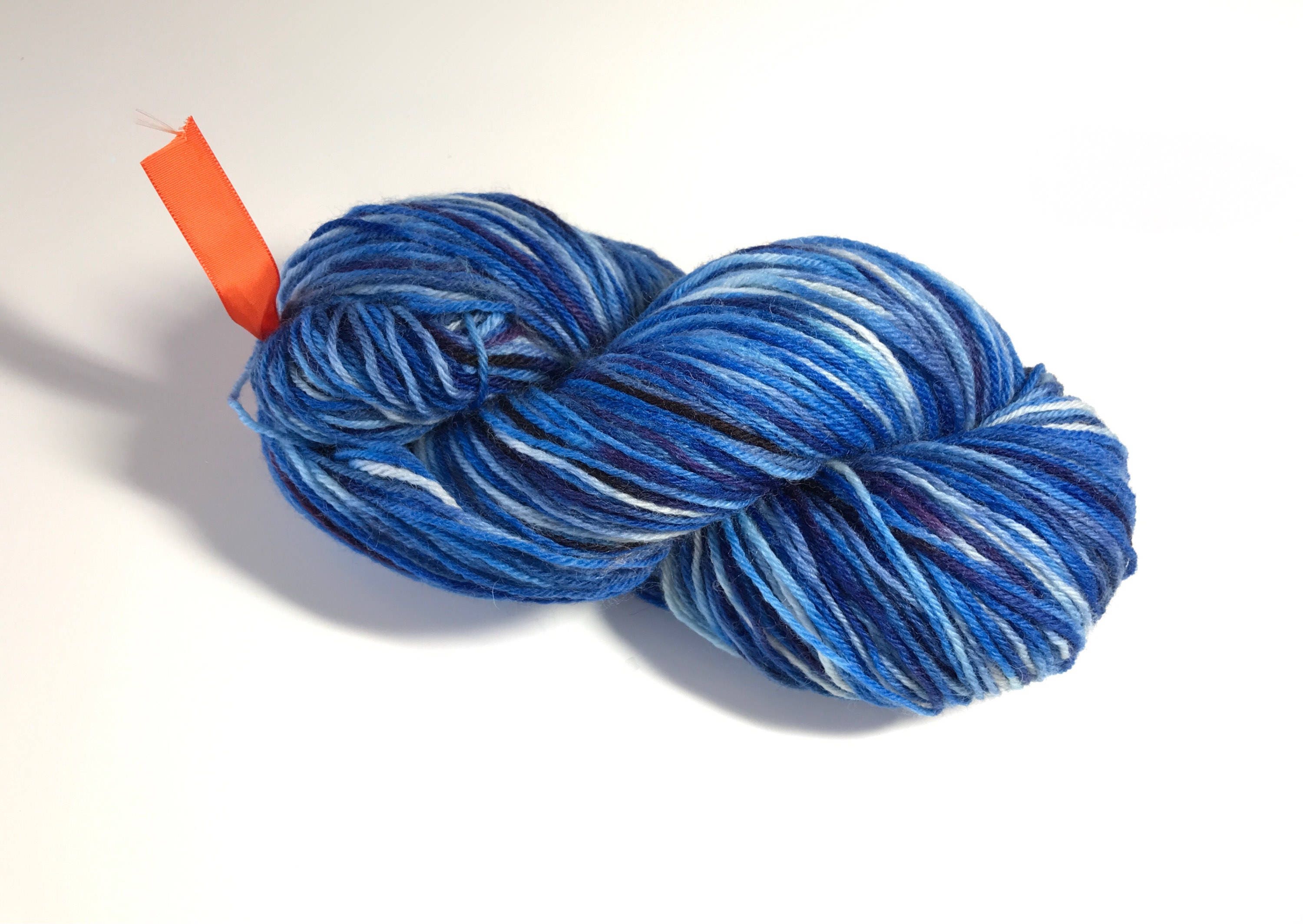 Hand dyed fine wool yarn 'Delft blue' in the typical blue shades from ...