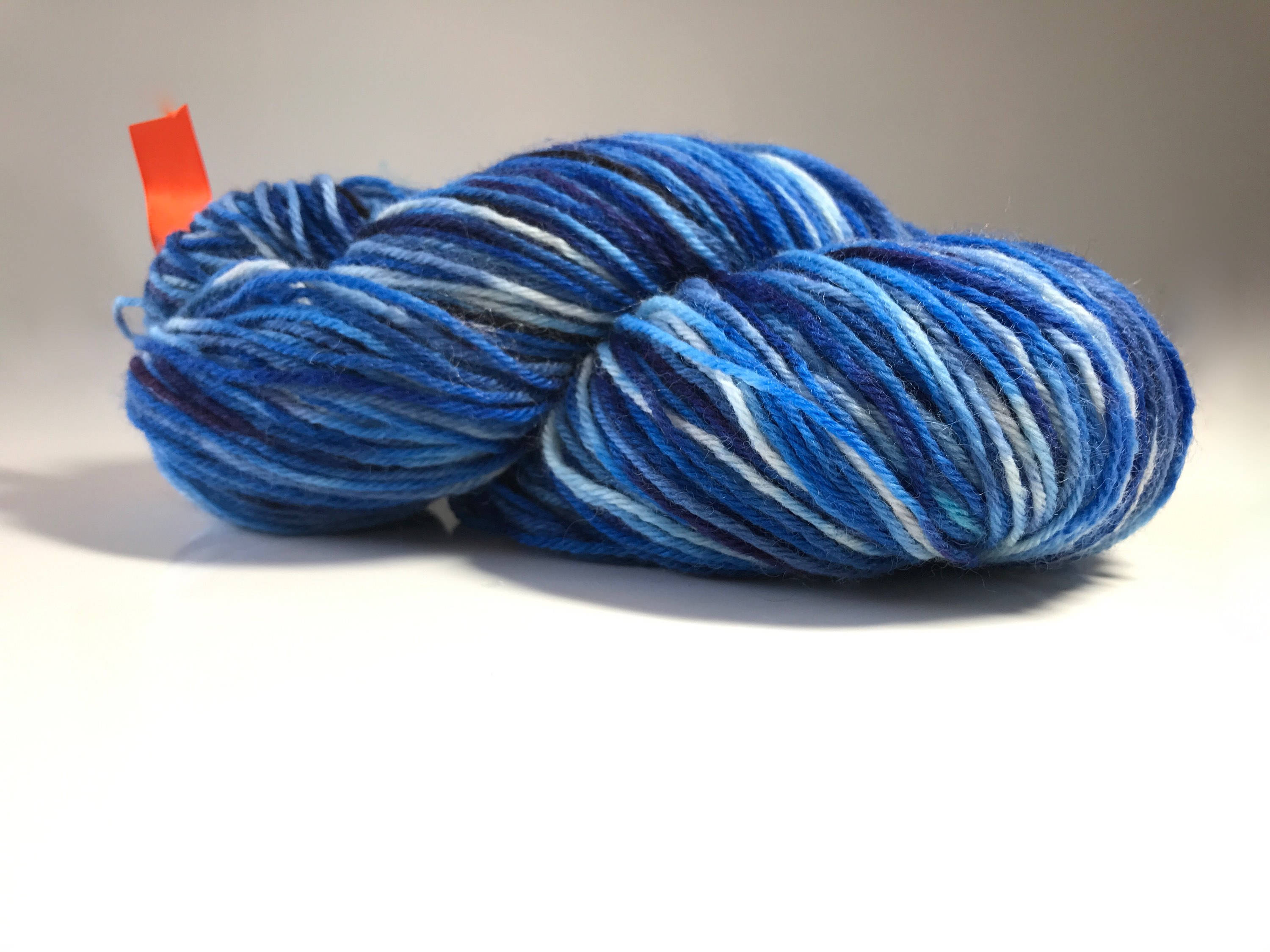 Hand dyed fine wool yarn 'Delft blue' in the typical blue shades from ...