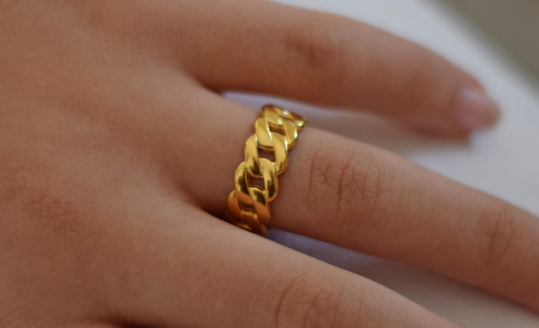 Chain Ring in Gold, Minimalist Ring. Long Link Chain,cuban Link Ring ...