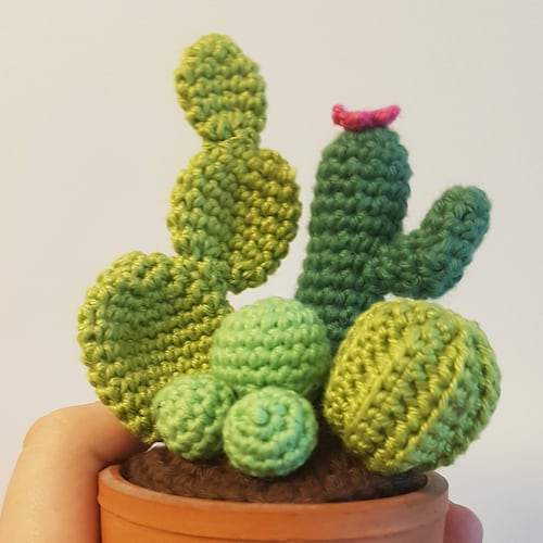 Cactus Hand CROCHET PATTERN / Amigurumi Cactus PDF English - Etsy