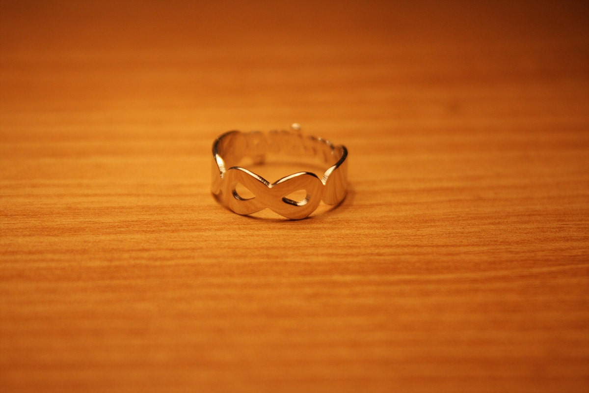 Mobius Ring / Initial Ring / Personalized / Engraving / Signature ...