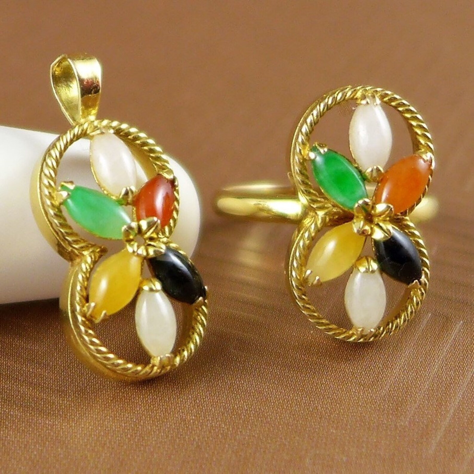 14K Jade Jewelry Set Vintage Gold Jade Cluster Ring and - Etsy