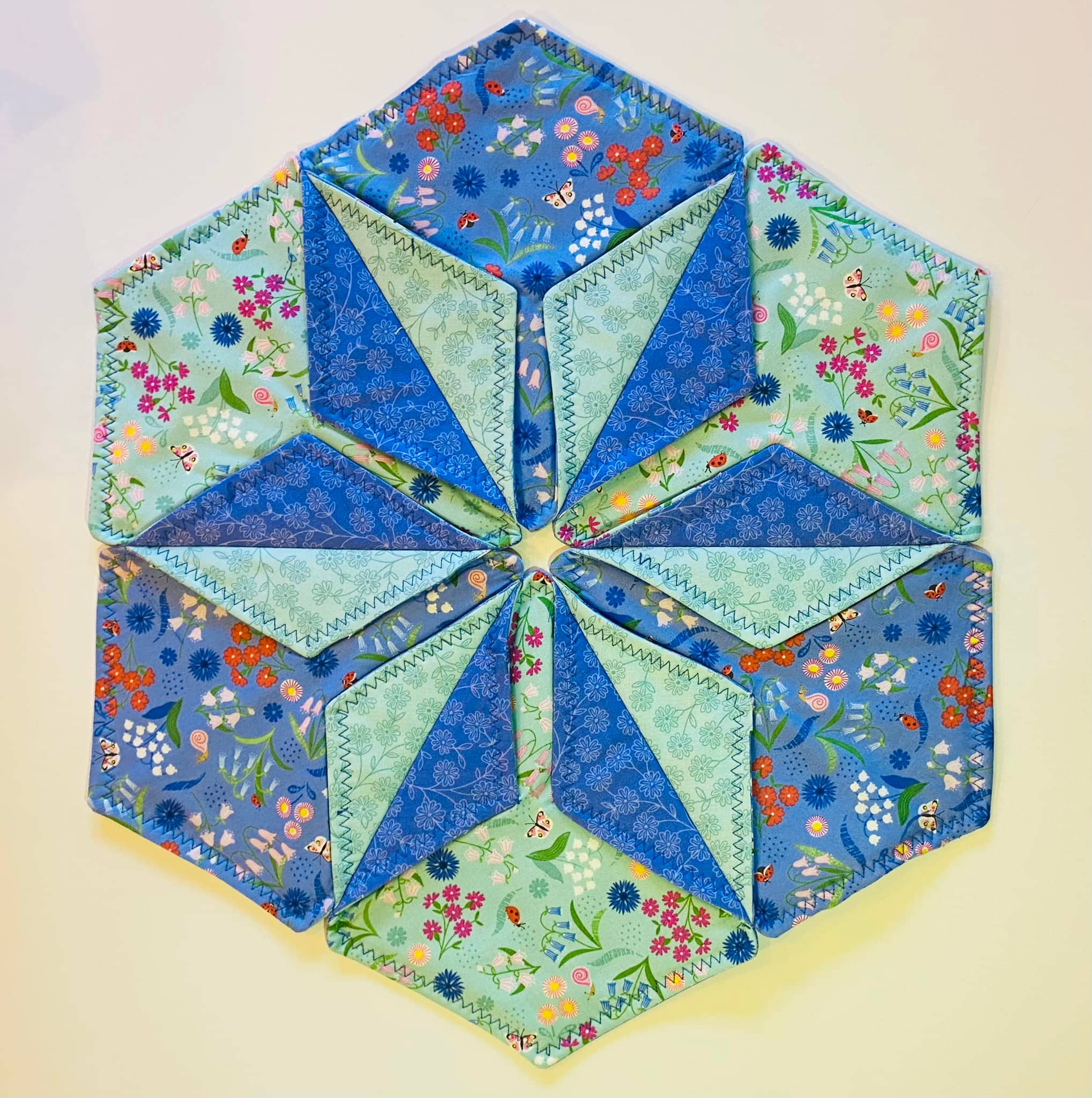 Hexagon Table Centre Pattern (PDF Digital Download) - Etsy