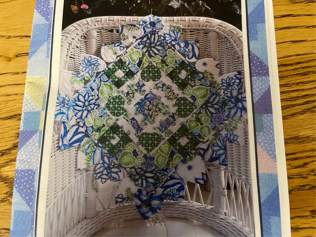 Three Projects - Hearts All Around - Table Runner, Mat, and Table Topper by Susie M. Robbins ...