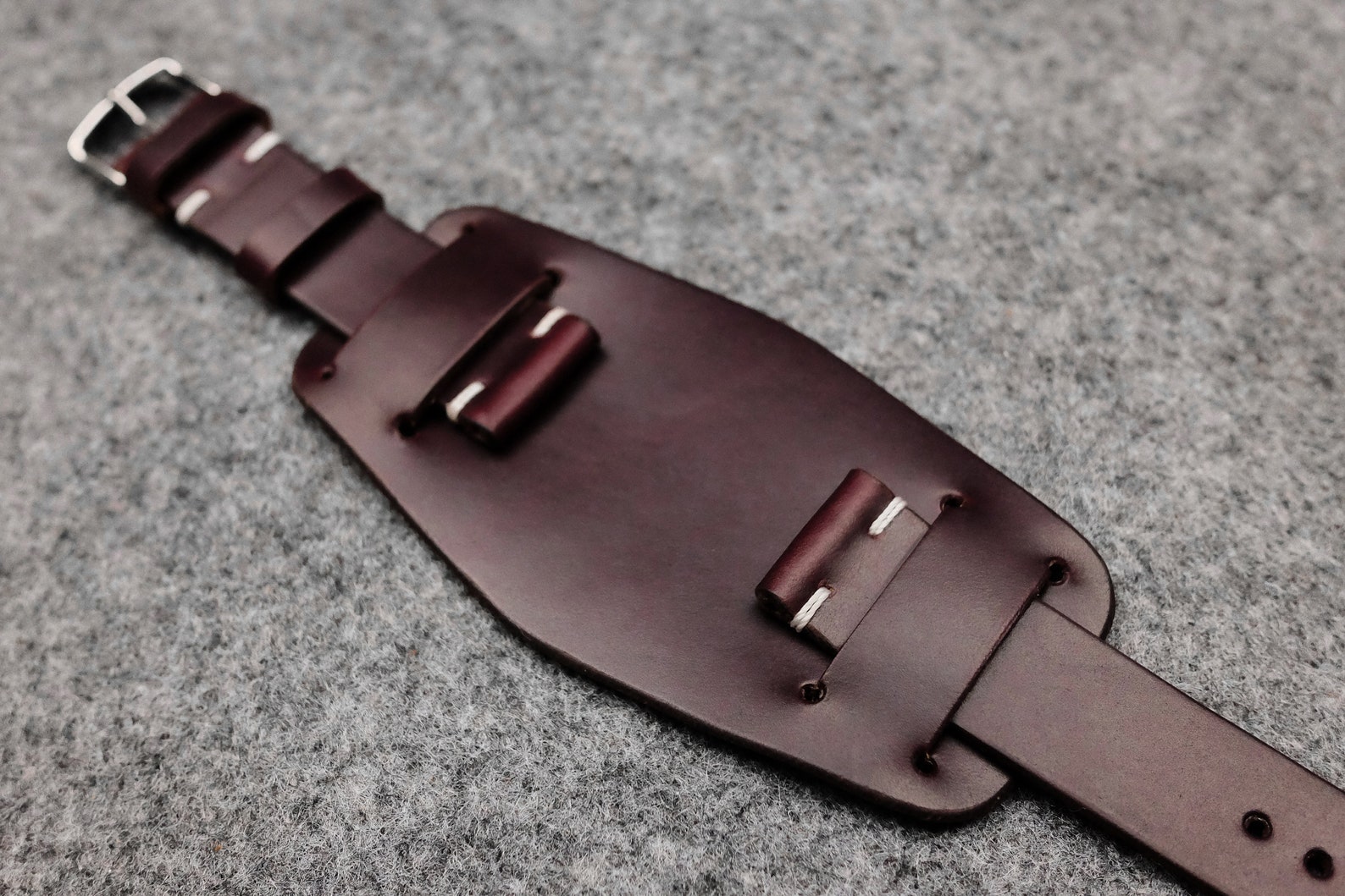 Horween Chromexcel Burgundy Unlined Leather Bund Watch Strap | Etsy