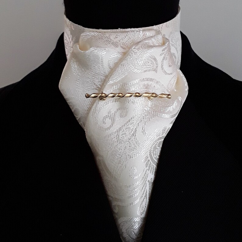 Ready Tied Ivory Paisley Brocade Equestrian Stock Tie Dressage/eventing ...