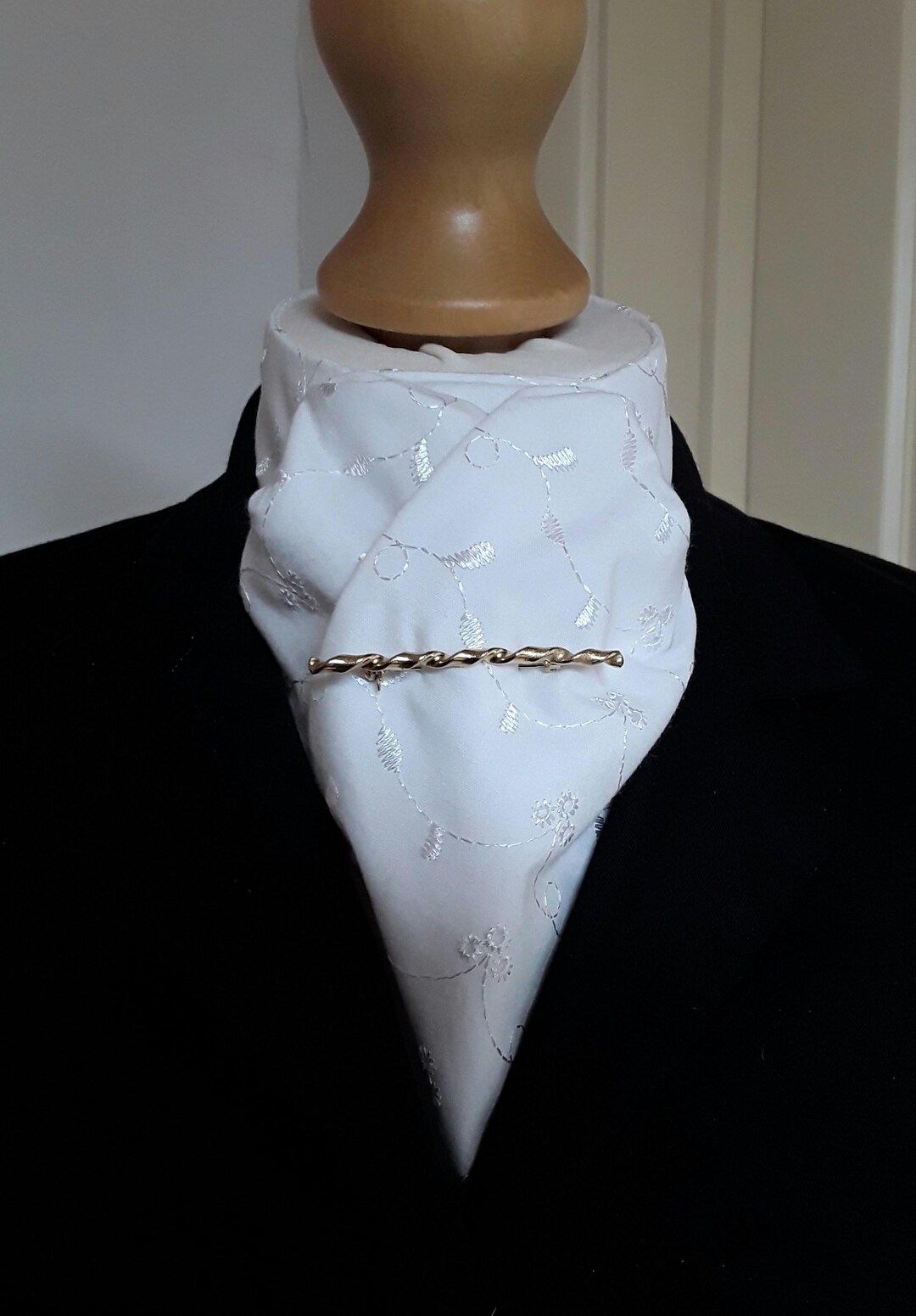 Ready Tied White Embroidered Equestrain Stock Tie.dressage, Hunting ...