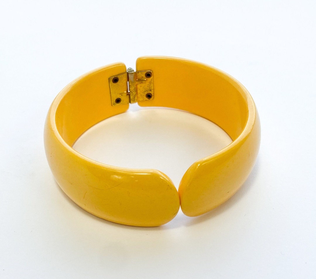 1930s Butterscotch Bakelite Clamper | 30s Yellow Bakelite Hinge ...