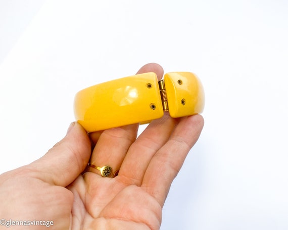 1930s Butterscotch Bakelite Clamper | Yellow Hinge Br… - Gem