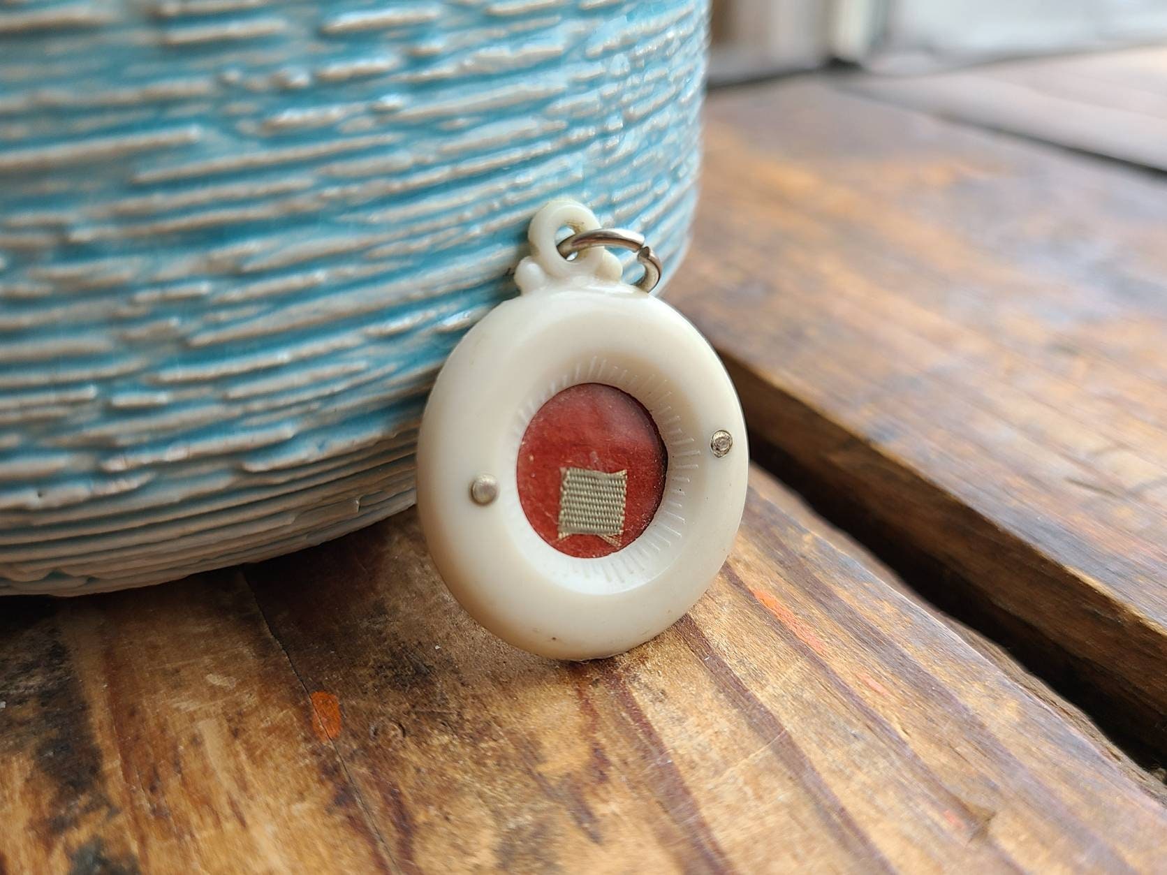 Vintage 2nd Class Relic Catholic Reliquary Ex Indumentis From the ...