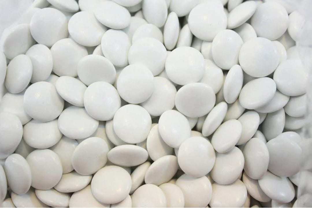 Bayside Candy White Mint Lentils - White Mini Pastel Chocolate Mint ...