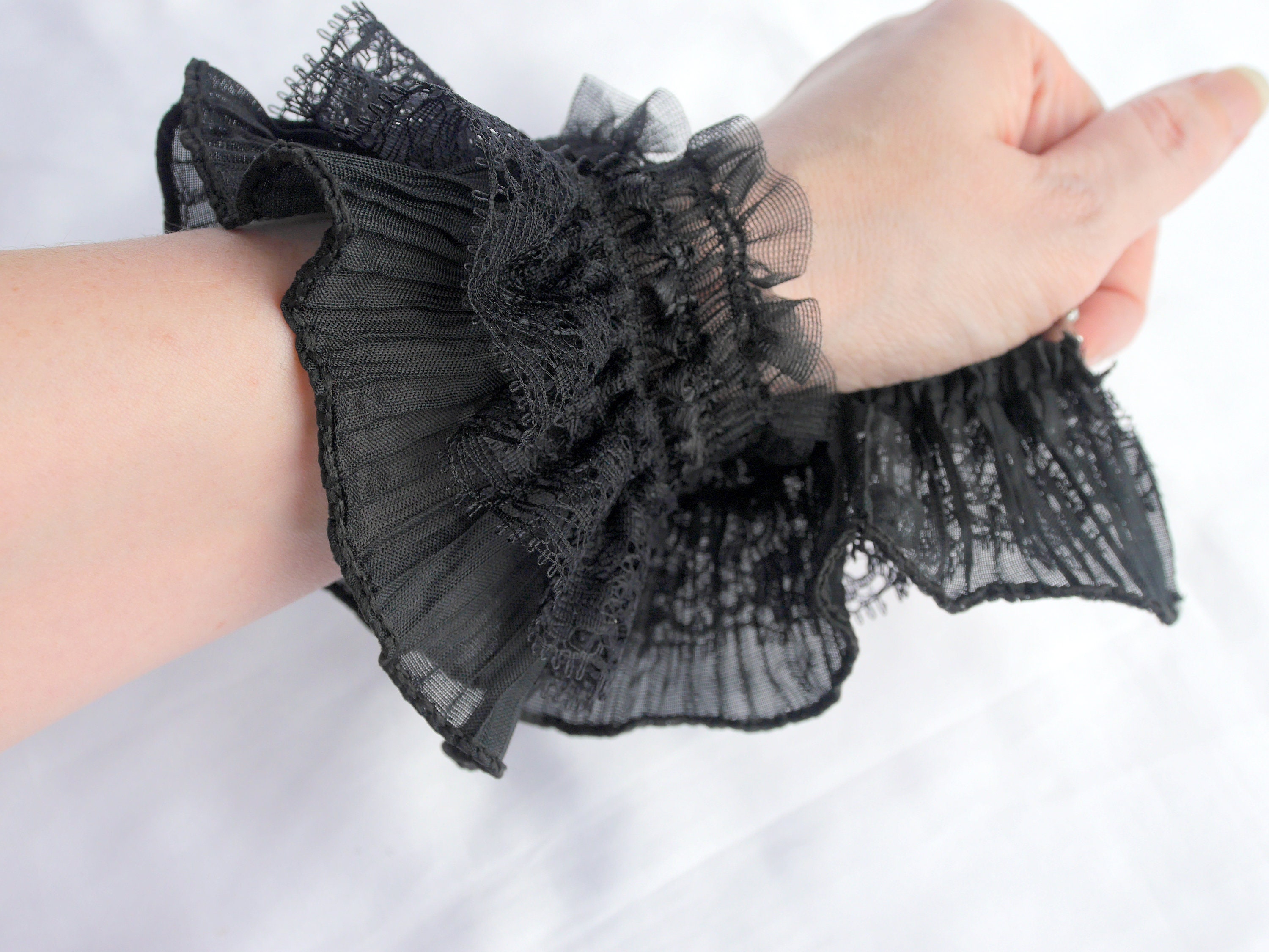 Black Ruffle Lace Choker, Black Frilly Choker, Black Frilly Doll ...