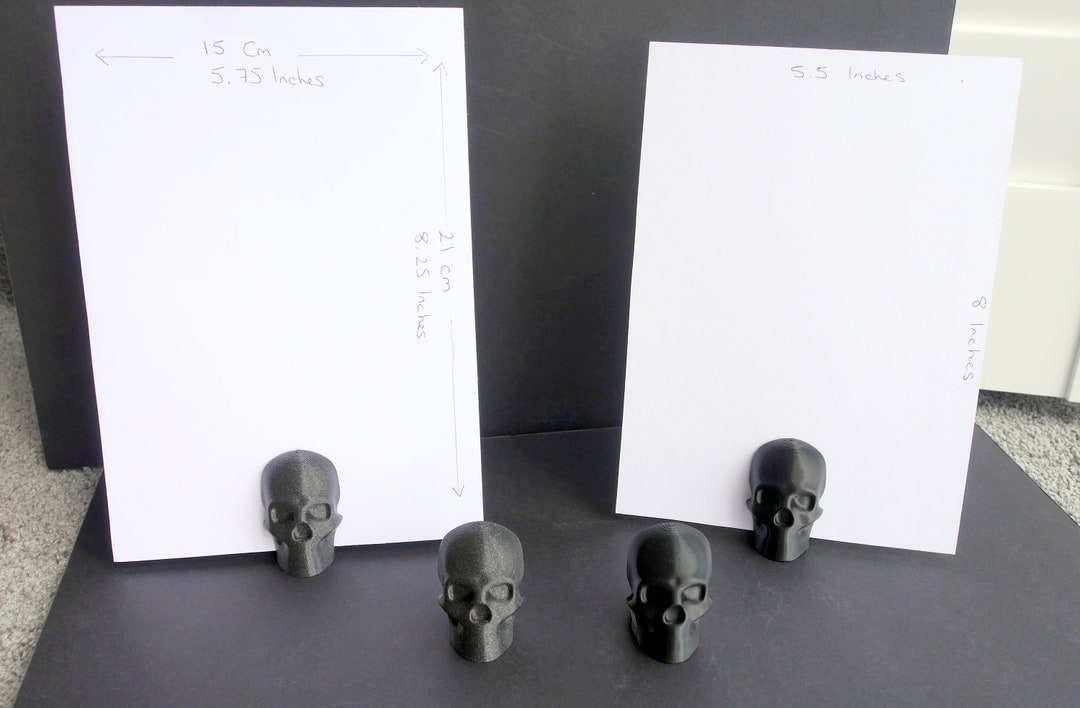 Black Skull Place Card Holder, Gothic Wedding Party Decor, White Skull ...