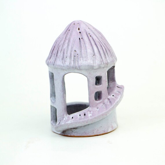 Aquarium decor handmade Small Fish Hide ceramic decor | Etsy