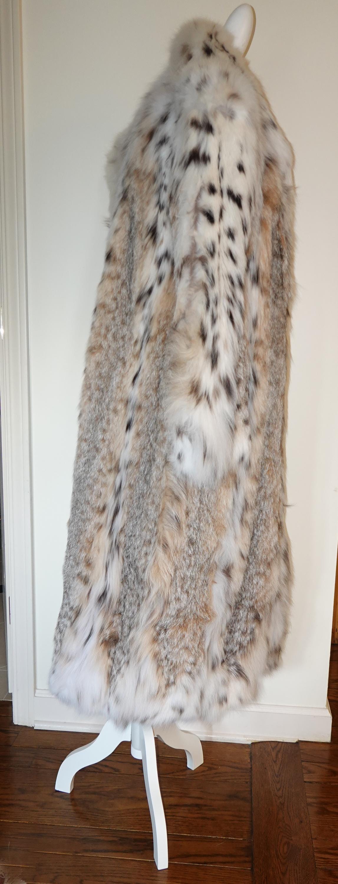 Gorgeous Jerry Sorbara Full Length Lynx Fur Coat - Luxurious Soft and Supple Fur W Fabulous Feel ...