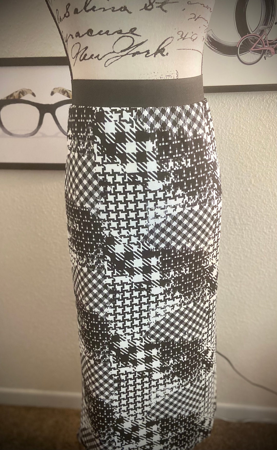 Ready to Ship Black Houndstooth Print Modest Skirt - Etsy