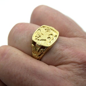 Signet Ring Yellow Gold Welsh Dragon and Prince of Wales Feathers - Etsy UK