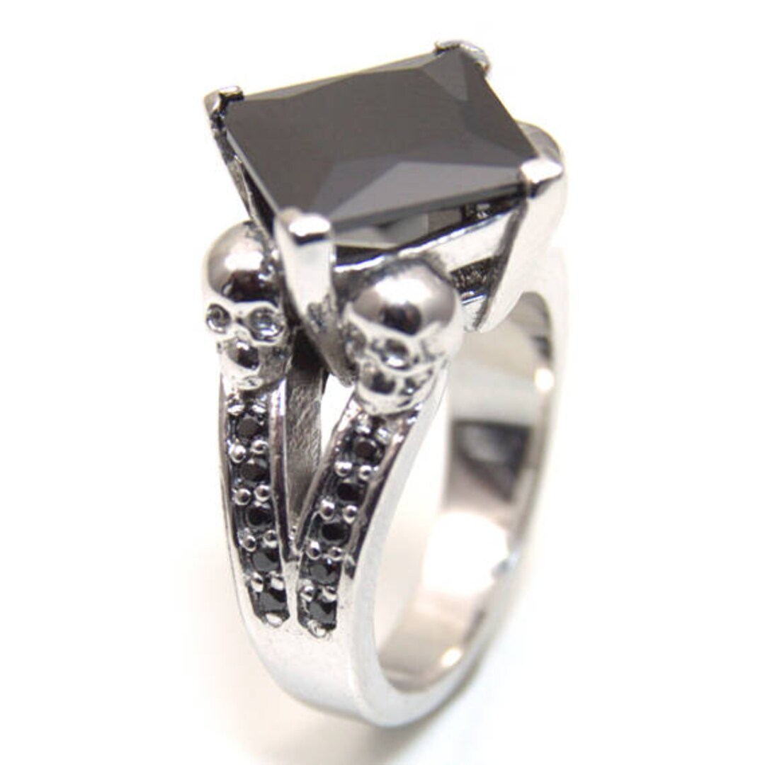 Four Head Skull Ring 9ct Gold 4.2ct Offset Princess Cut Black Diamond ...