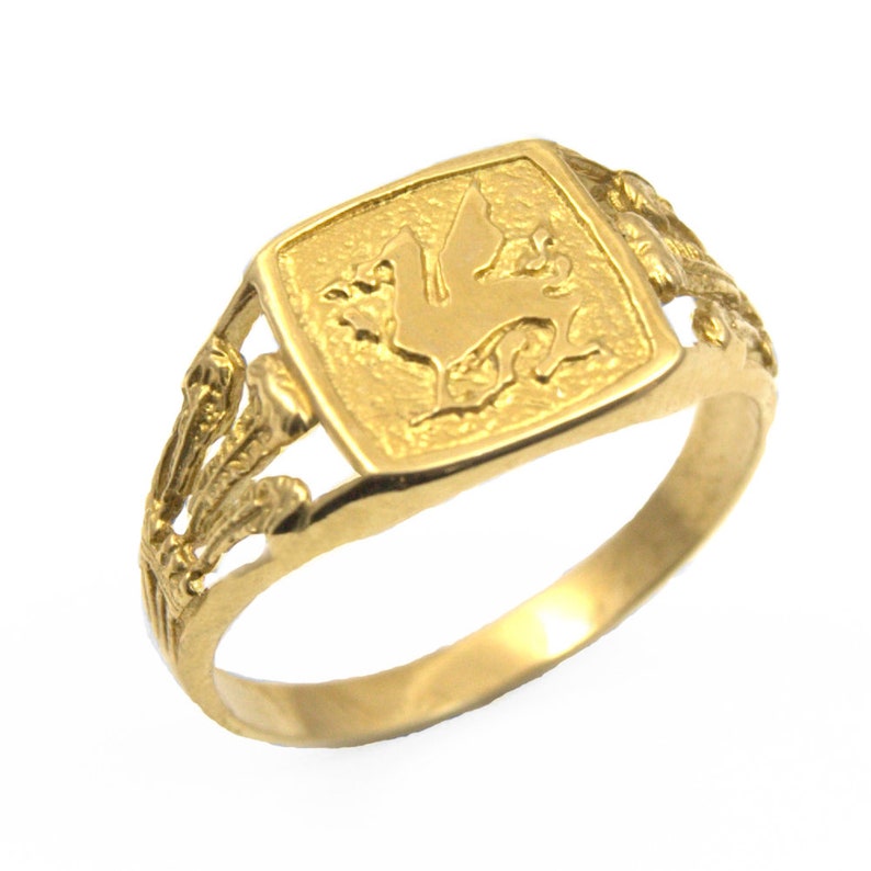 Signet Ring Gold Welsh Dragon and Prince of Wales - Etsy