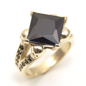 Four Head Skull Ring 9ct Gold 4.2ct Offset Princess Cut Black Diamond ...