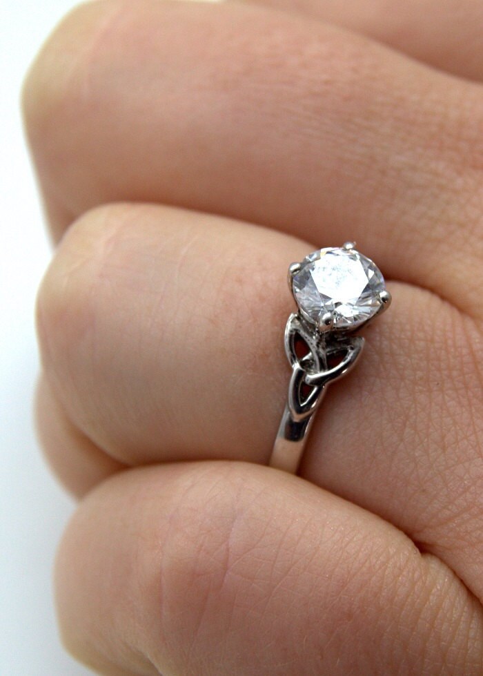 Trinity Knot Ring 1ct Diamond-unique Solid Silver - Etsy