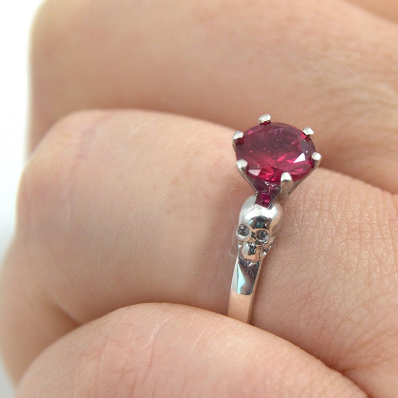 Skull Ring Silver 1ct Round Brilliant Cut Ruby Hand Crafted - Etsy
