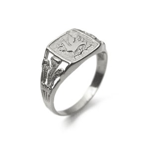 Signet Ring Gold Welsh Dragon and Prince of Wales - Etsy UK