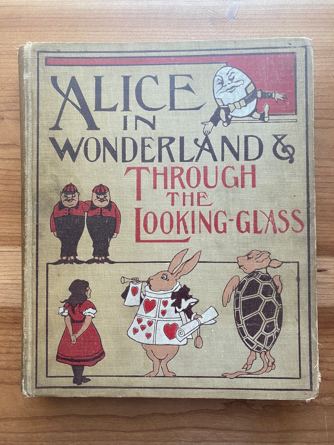 Alice's Adventures in Wonderland & Through the Looking-glass, Lewis ...