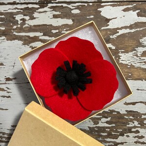 Handmade Red Poppy Pin, Veterans Day Broach, Veteran Hat Pin - Etsy