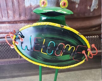 Frogs Welcome Sign - Etsy