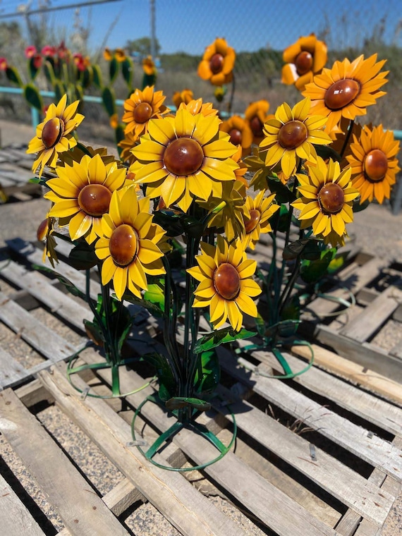 Mothers Day Gift.mothers Day.sunflowers.metal Sunflowers.yard Art.metal Flowers.garden Decor.gardening.farmhouse Decor.gift for Mom.spring Etsy