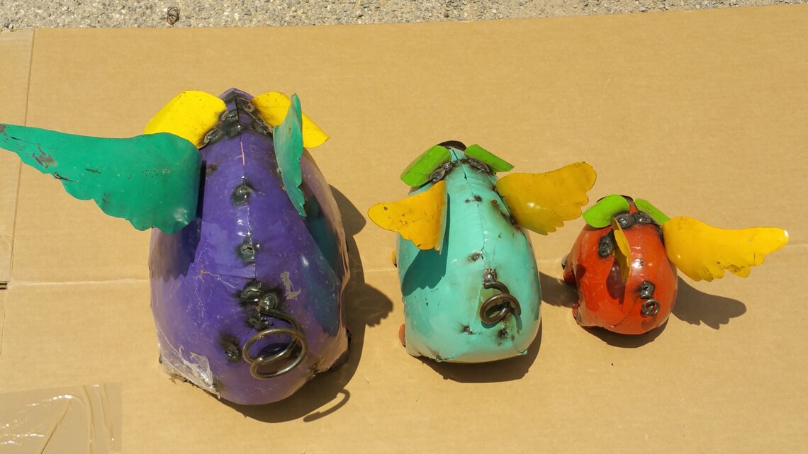 Metal Flying Pigs.flying Pigs.rustic Metal Flying Pigs.garden Decor ...