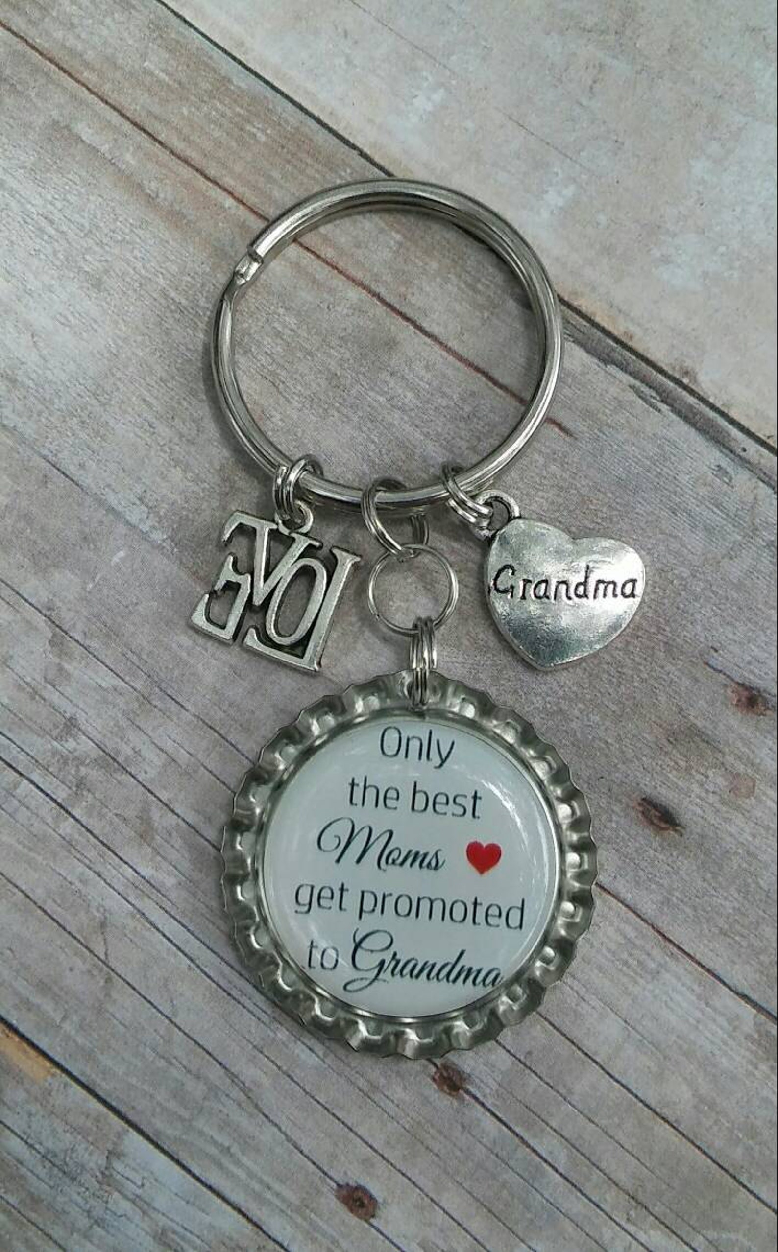 Personalized Photo Keychain for Grandma – Custom Keepsake Gift - Etsy